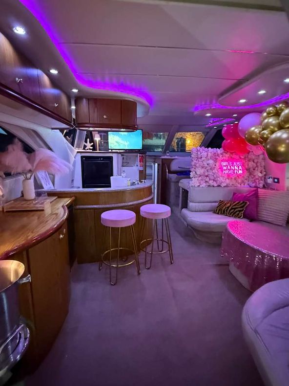 Pink Miami Yacht Charter Hello Kitty: 50ft Pink Maxum Charter | Miami ...
